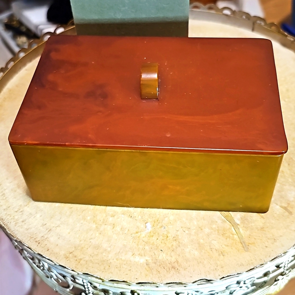Bakelite Jewelry Box - Gem